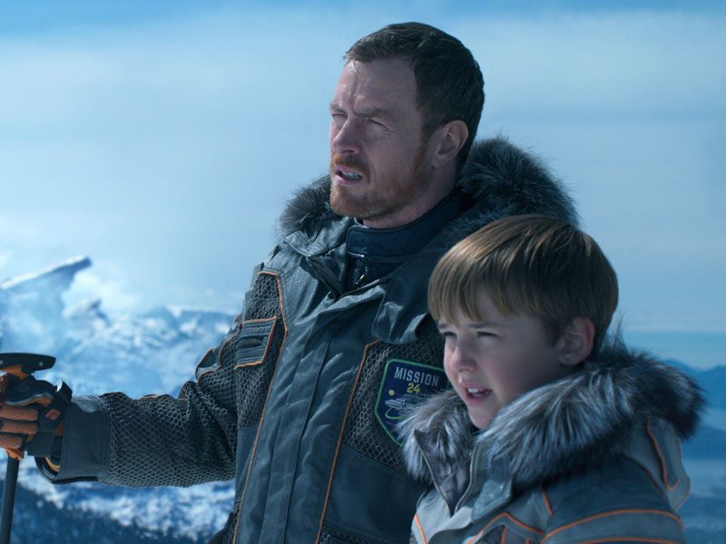 PERDIDOS NO ESPAÇO | Netflix divulgou as primeiras imagens da série ...